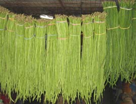 Sitaw / Long Beans - Market Manila