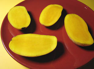 "Pico" Mangoes - Market Manila