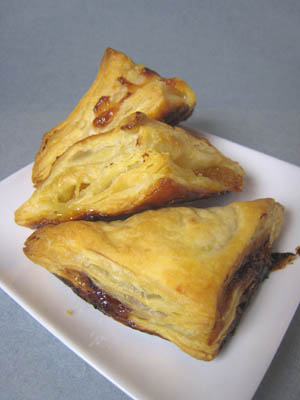 Puff Pastry with Mango, Mangosteen & Pastillas de Leche a la Marketman ...