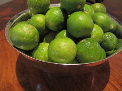 Market Manila - A Datu’s Ransom Worth of Dayap… - General