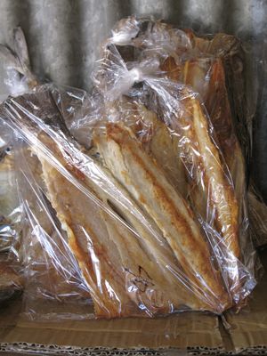 Market Manila - How Clean is Your Dried Fish ??? - General