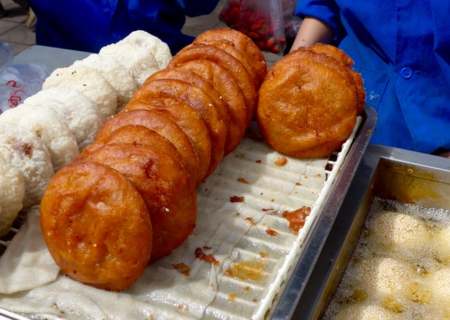 Market Manila - Deep-Fried Persimmon Cakes - Desserts/Baked Goods/Sweets